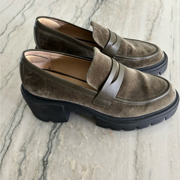 Stuart Weitzman | Shoes | Stuart Weitzman Soho Loafer Size 9 395 | Poshmark